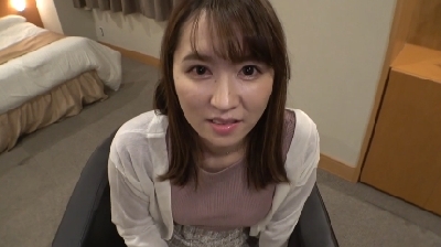 欲求不満の24歳水泳のコーチが久しぶりの男根に喘いで美巨乳を揺らして何度も絶頂 | デジタルコンテンツマーケット Pampi