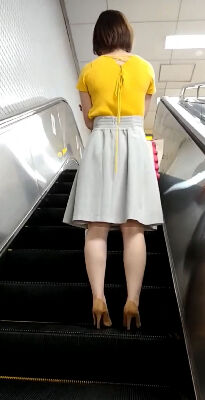 通勤お姉さん達のスカート捲りプリ尻鑑賞⑤ | デジタルコンテンツマーケット Pampi